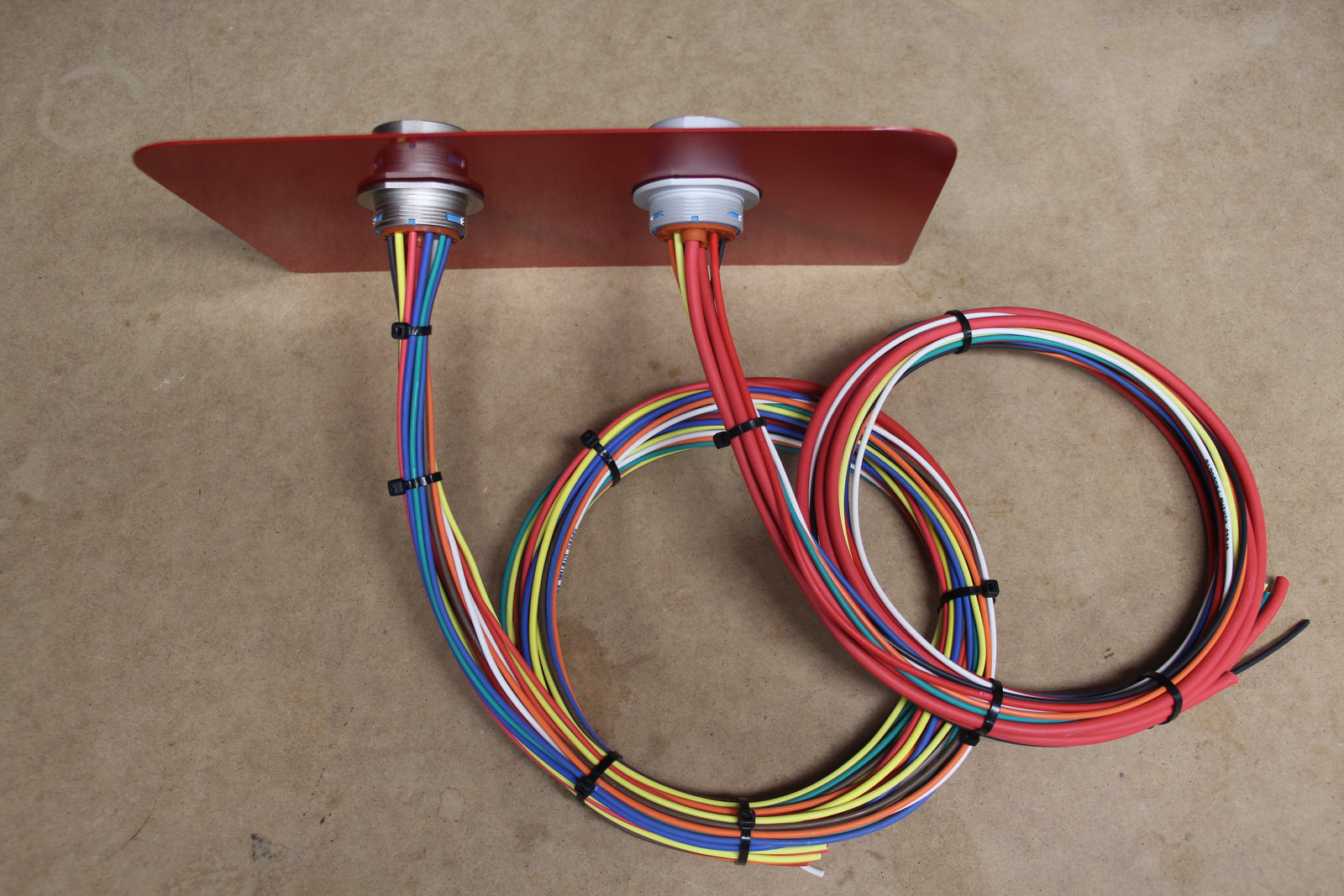 DM0901 - Metal Firewall/Bulkhead Connector Kit, 9 Circuit (4-6 week de